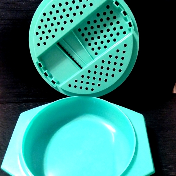 Tupperware | Kitchen | Vintage 97s Tupperware Grater Shredder With Bowl ...
